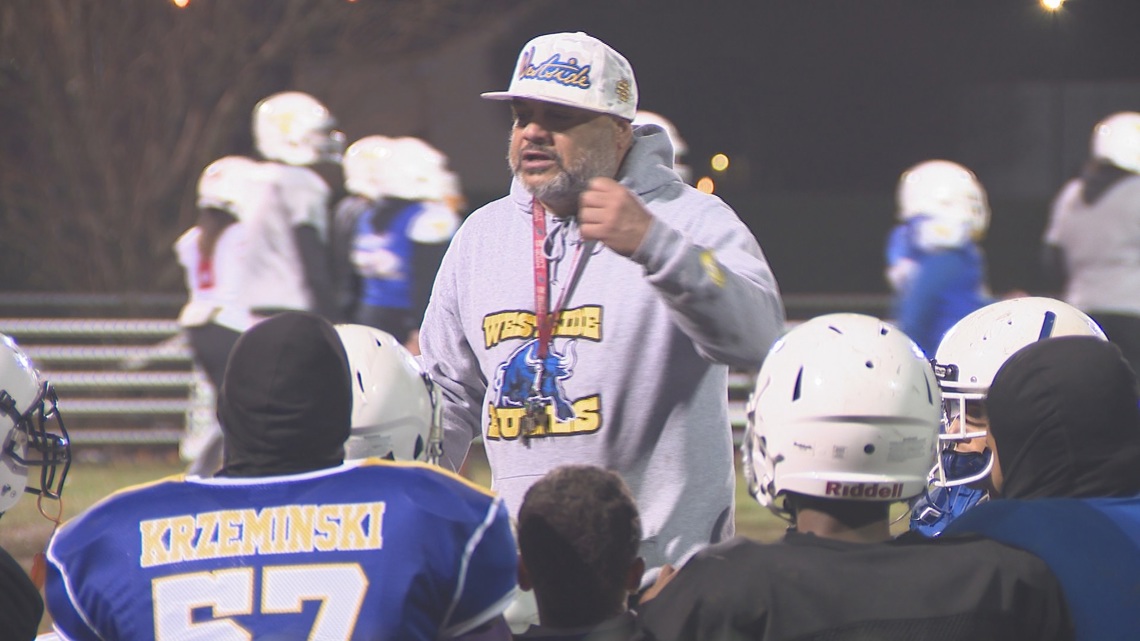 Buffalo restaurateur gives back to community | wgrz.com