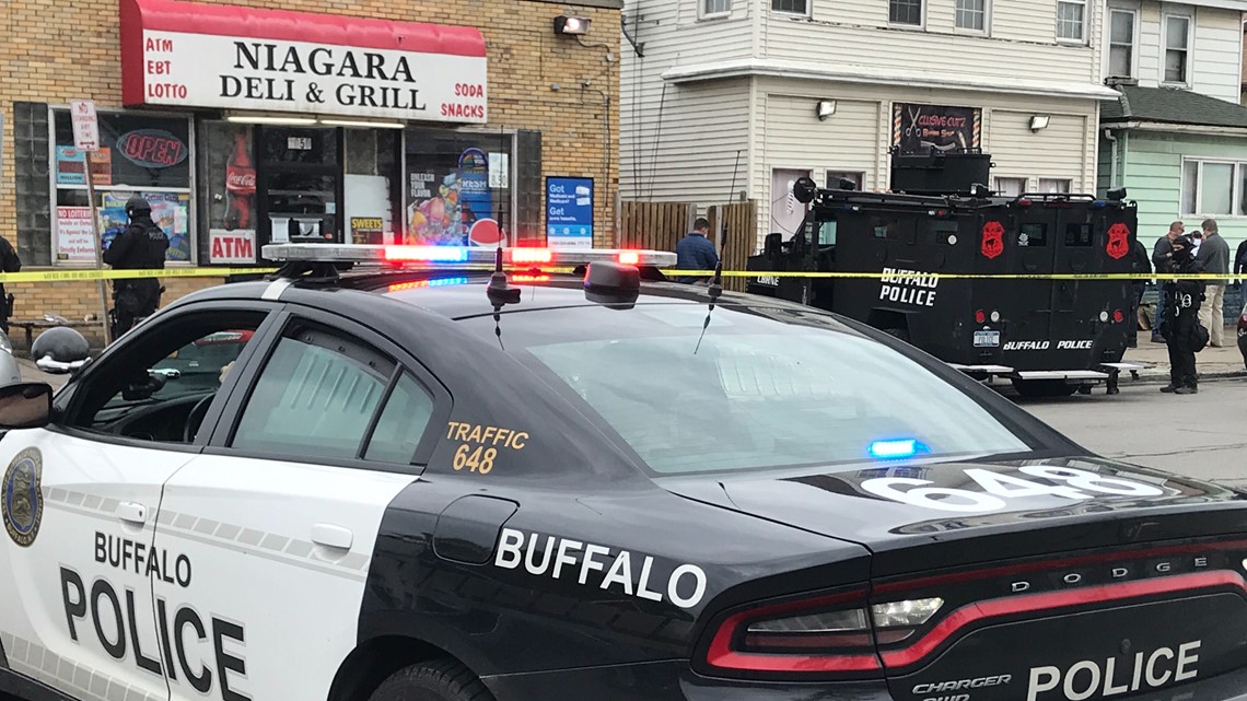 2 in custody after SWAT officers were shot at Monday morning | wgrz.com