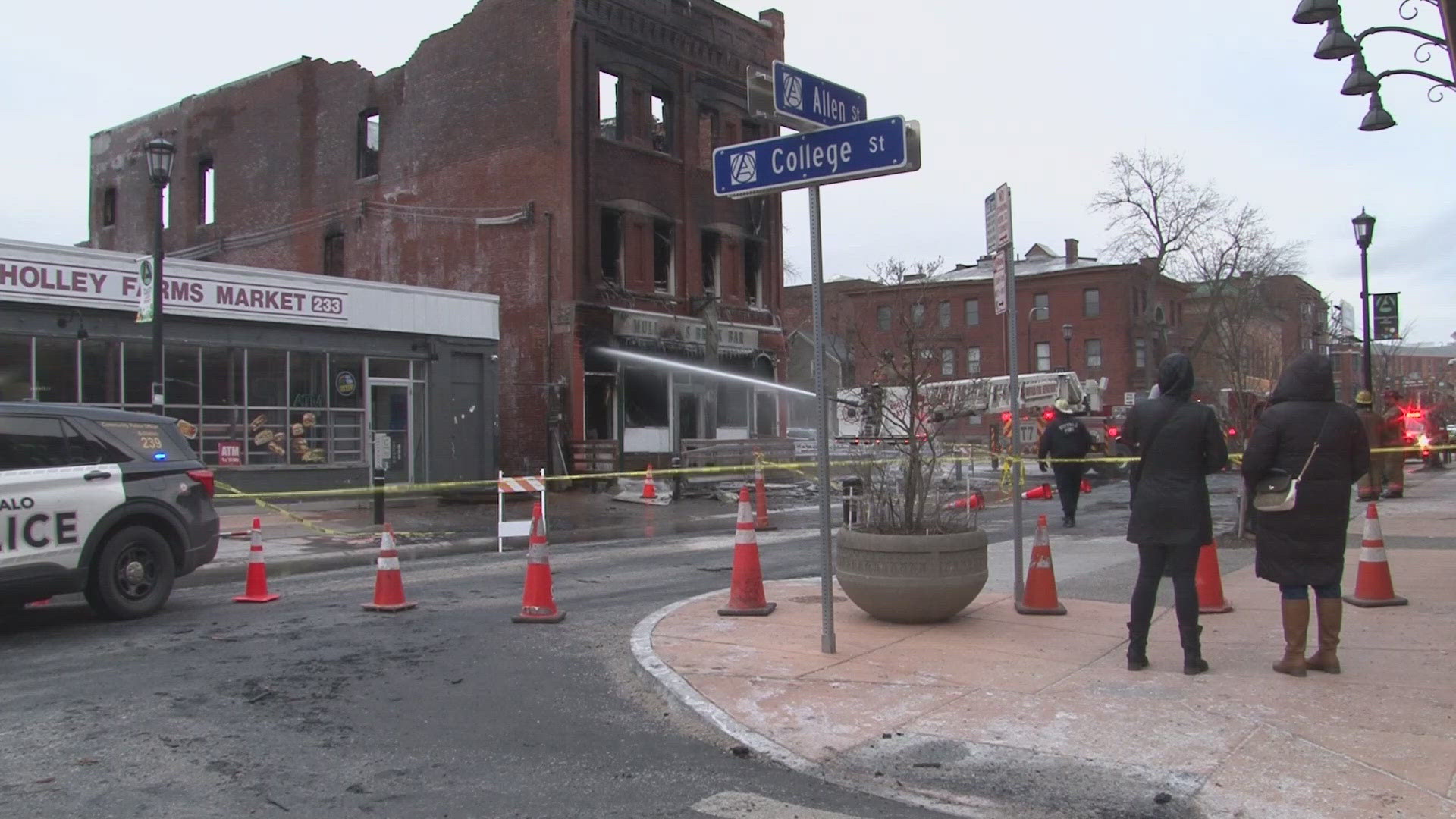 Mulligan's Brick Bar fire hits Allentown residents hard | wgrz.com