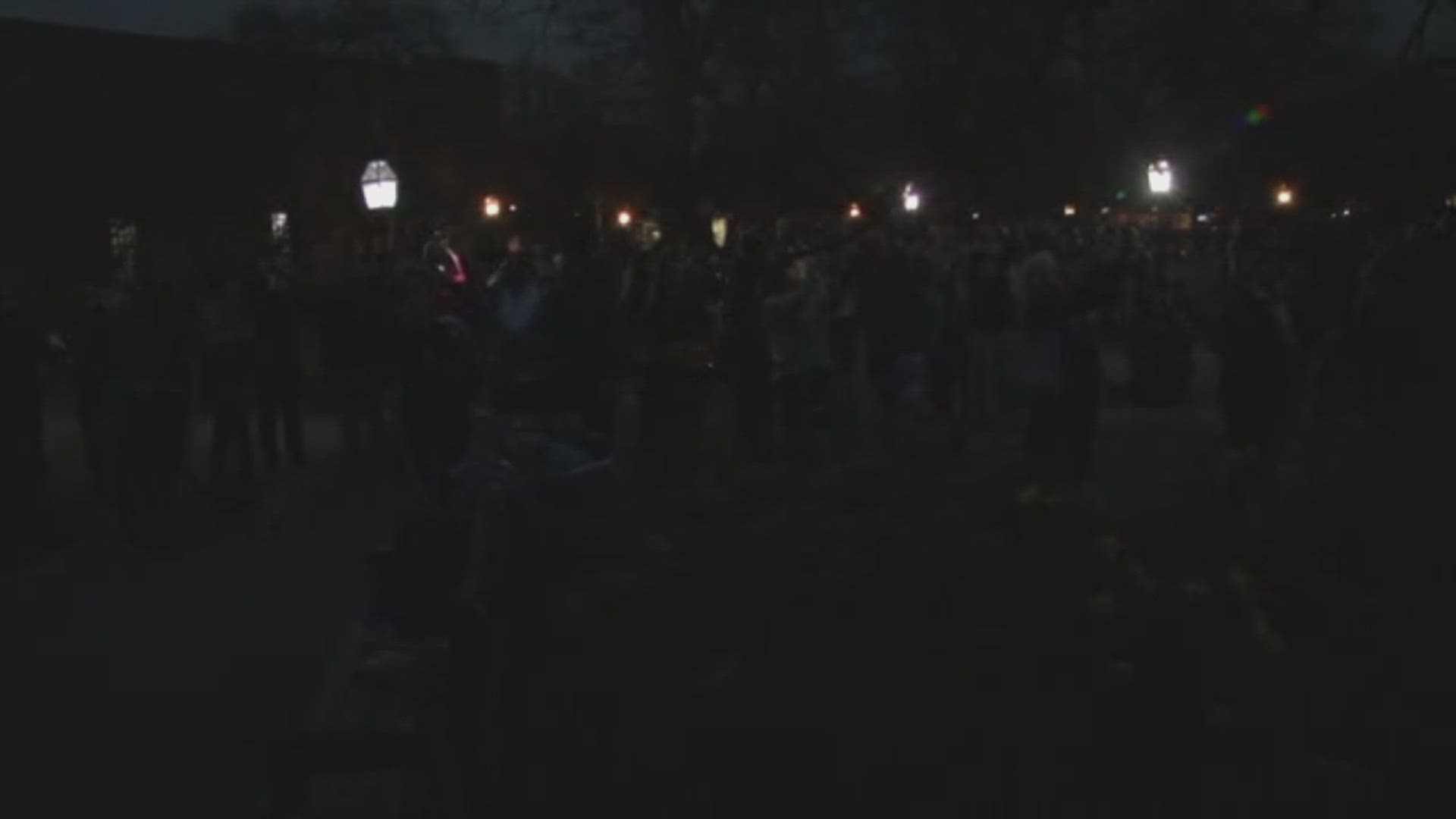 How the total solar eclipse looked at The Buffalo Zoo | wgrz.com