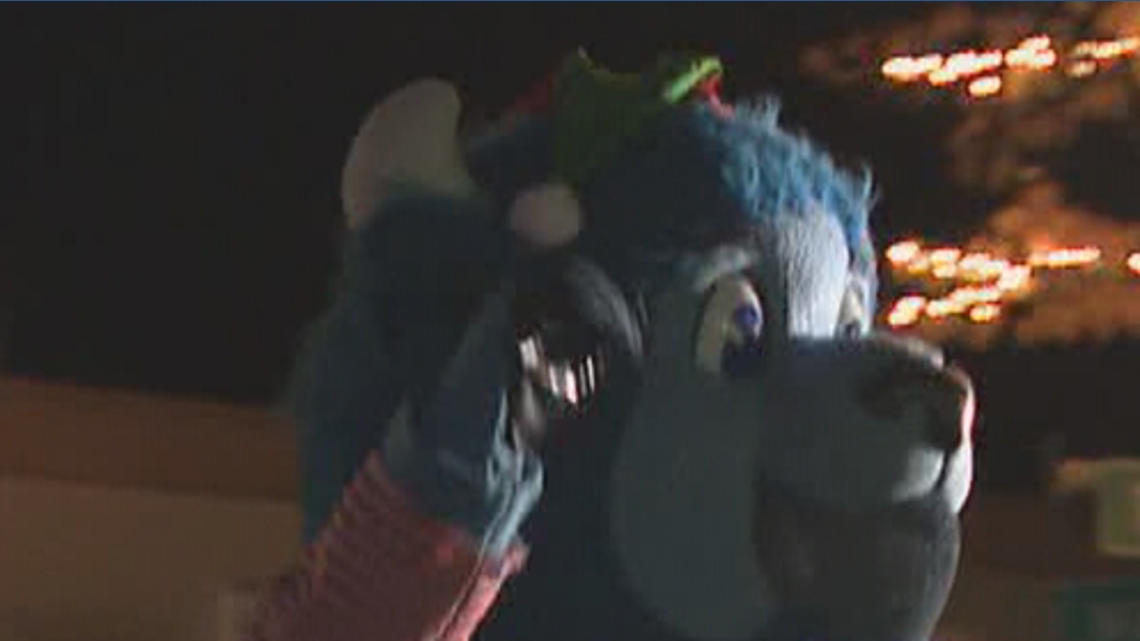 'Holiday Touchdown' movie premiere | wgrz.com
