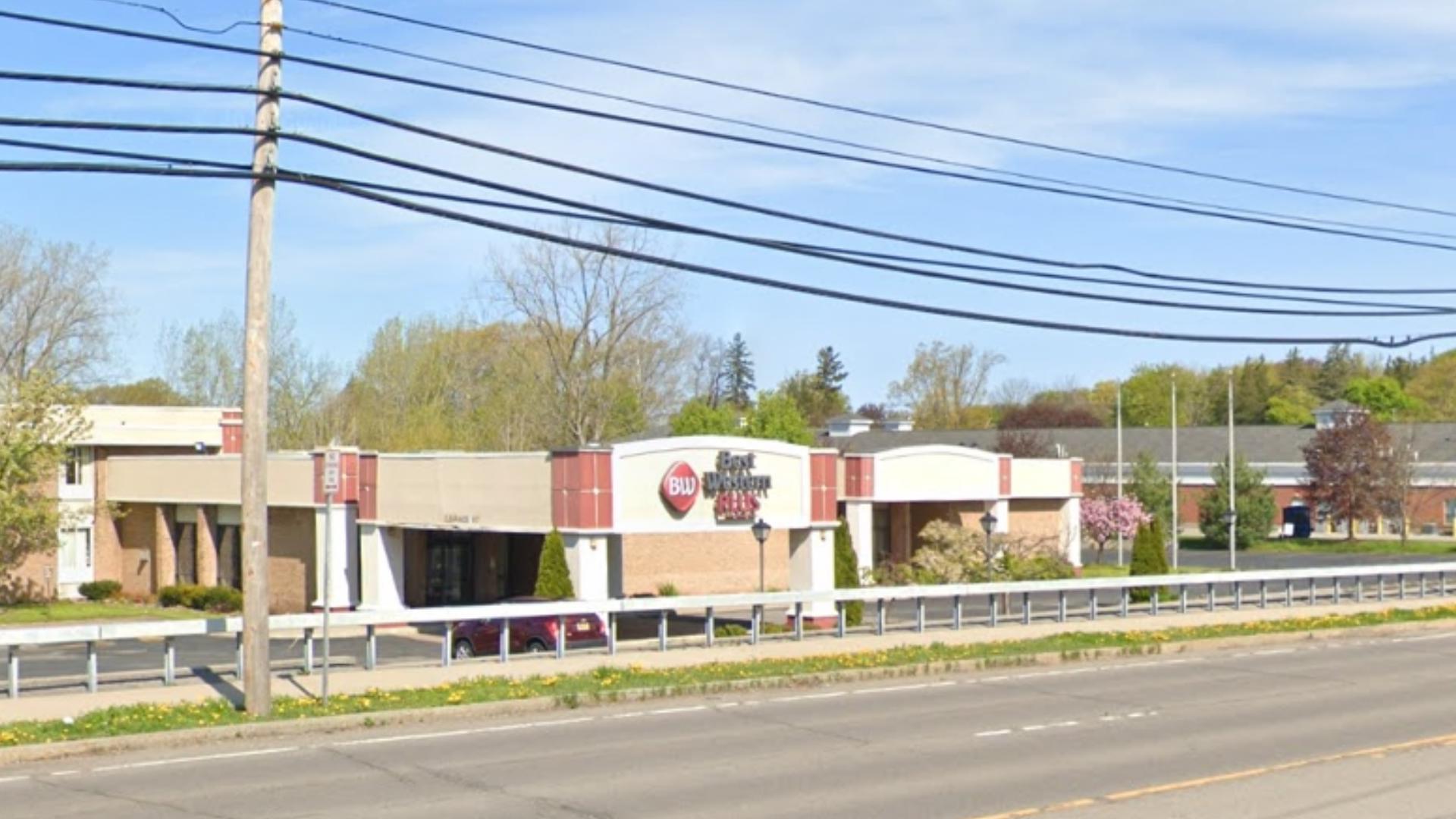 Lockport hotel unveils $4M makeover, transitions to Hilton brand | wgrz.com