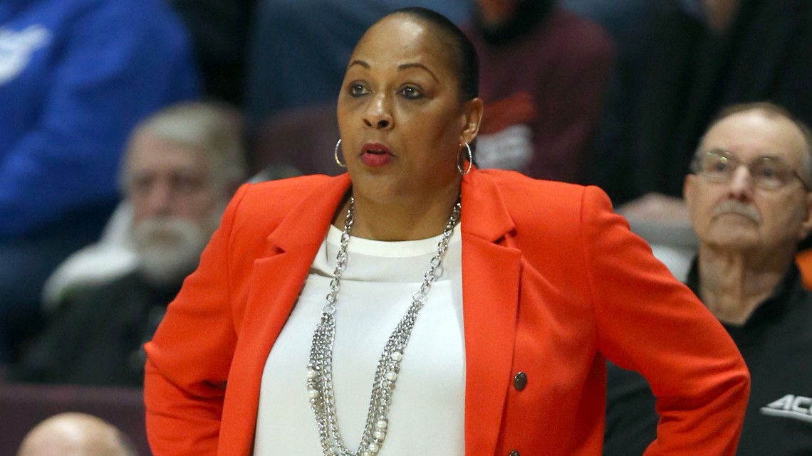 Handful of coaches in women's NCAA Tournament leading alma maters ...