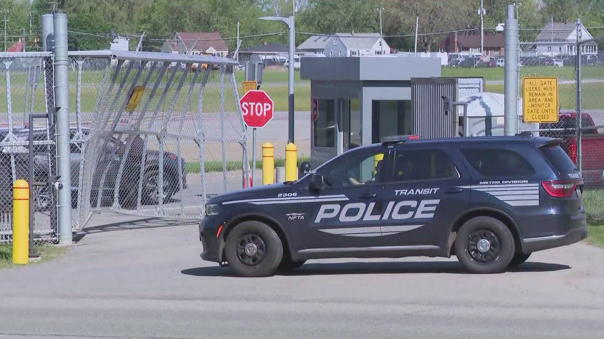 Airport terminal crime: Depew man charged with entering a secure area ...