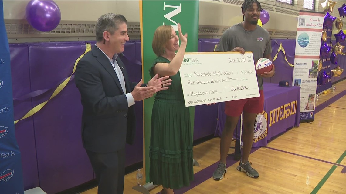 Touchdown for Teachers winner | wgrz.com