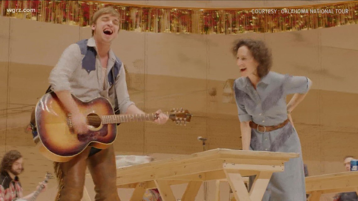'Oklahoma!' on stage at Shea's through Sunday | wgrz.com