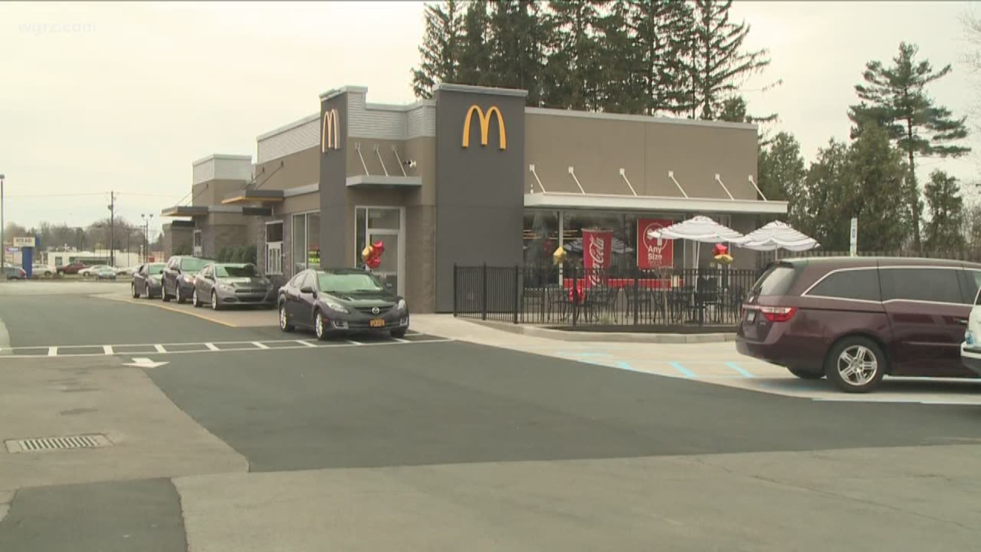 McDonald's on Union Road unveils kiosks | wgrz.com