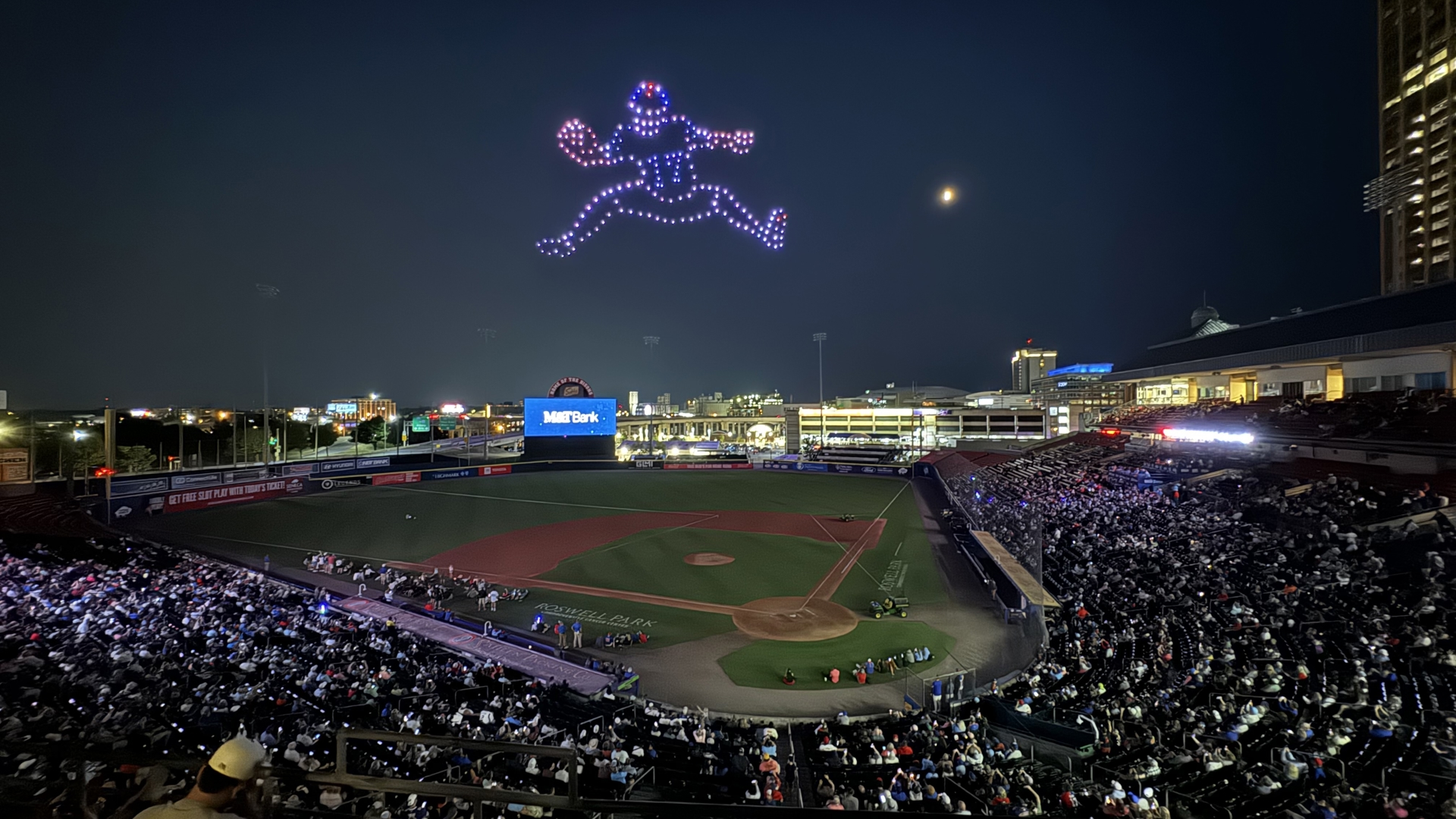 Drone shows in downtown Buffalo: KeyBank Center and Sahlen Field | wgrz.com