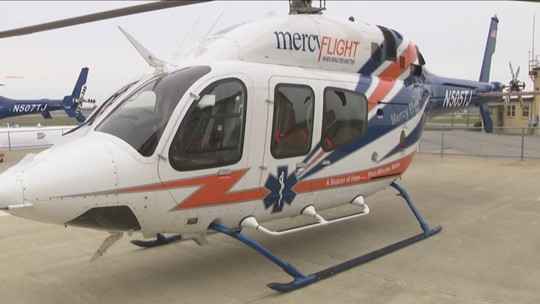 Driver airlifted after vehicle crosses lanes, crashes in Niagara County ...