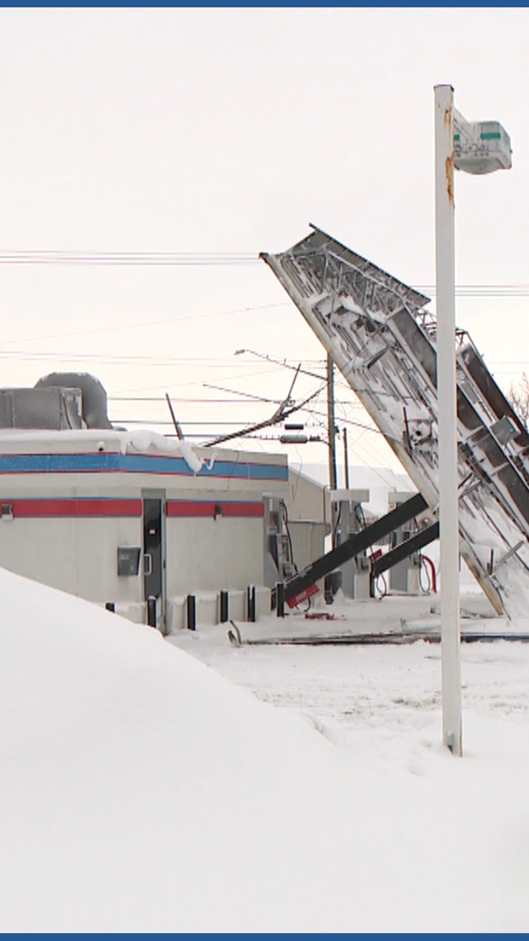 Canopy Falls over at Hamburg gas station | wgrz.com