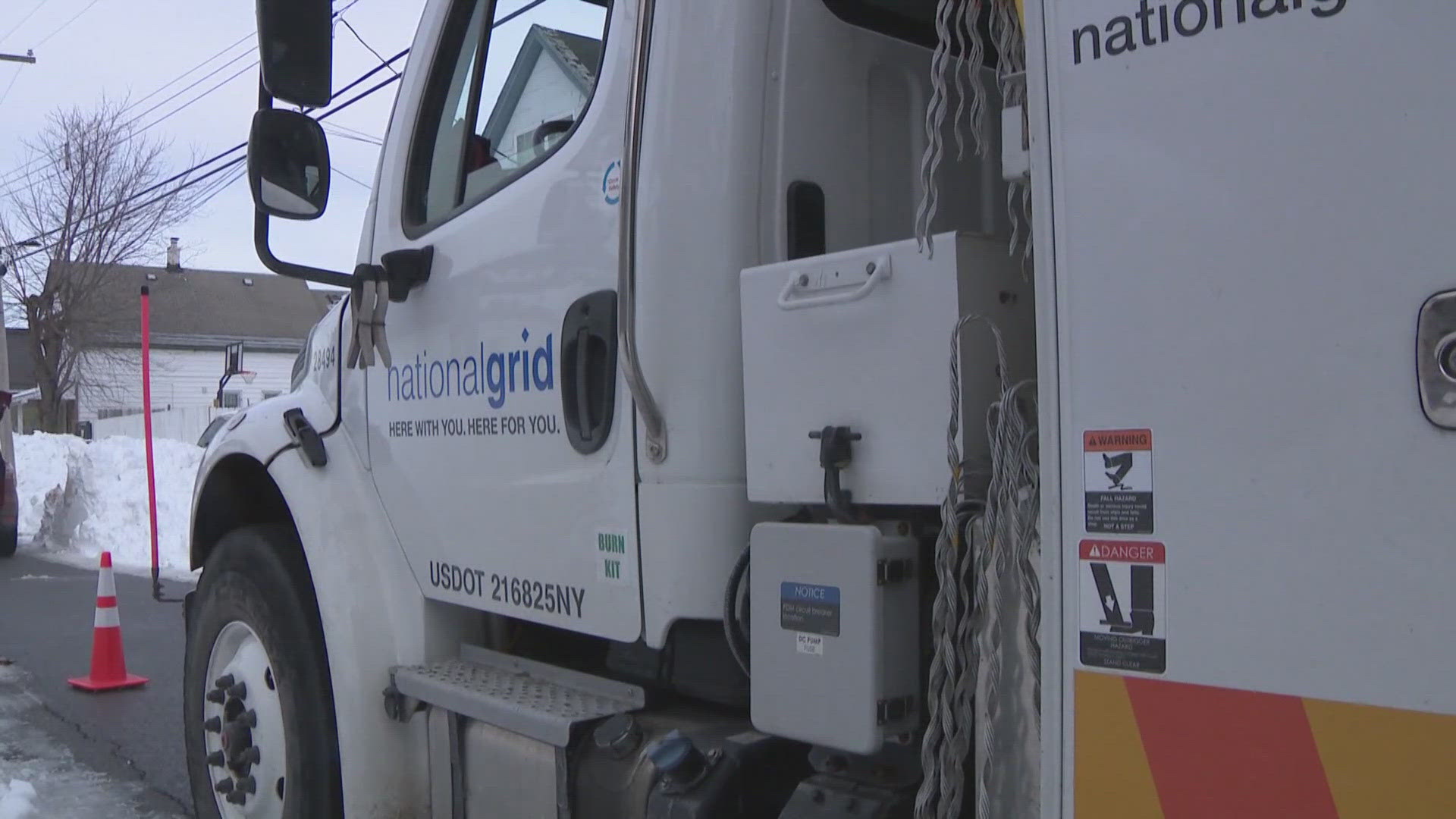 National Grid brings in New York of crews ahead of arriving storm ...