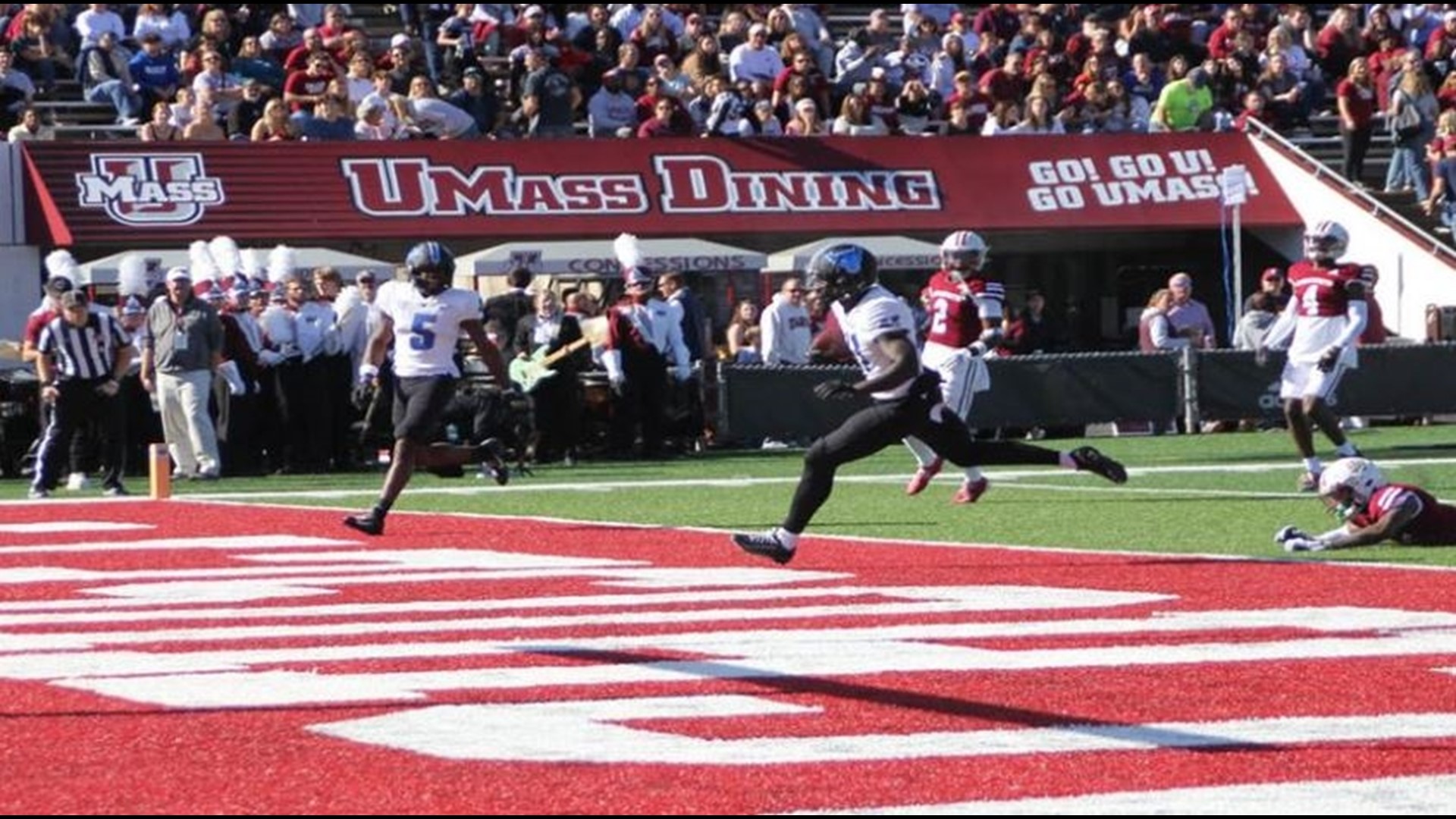 UB wins 4th straight game, defeats UMass 34-7 | wgrz.com