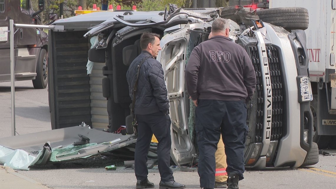 Roll-over accident on Grant Street sent 4 people to hospital for ...