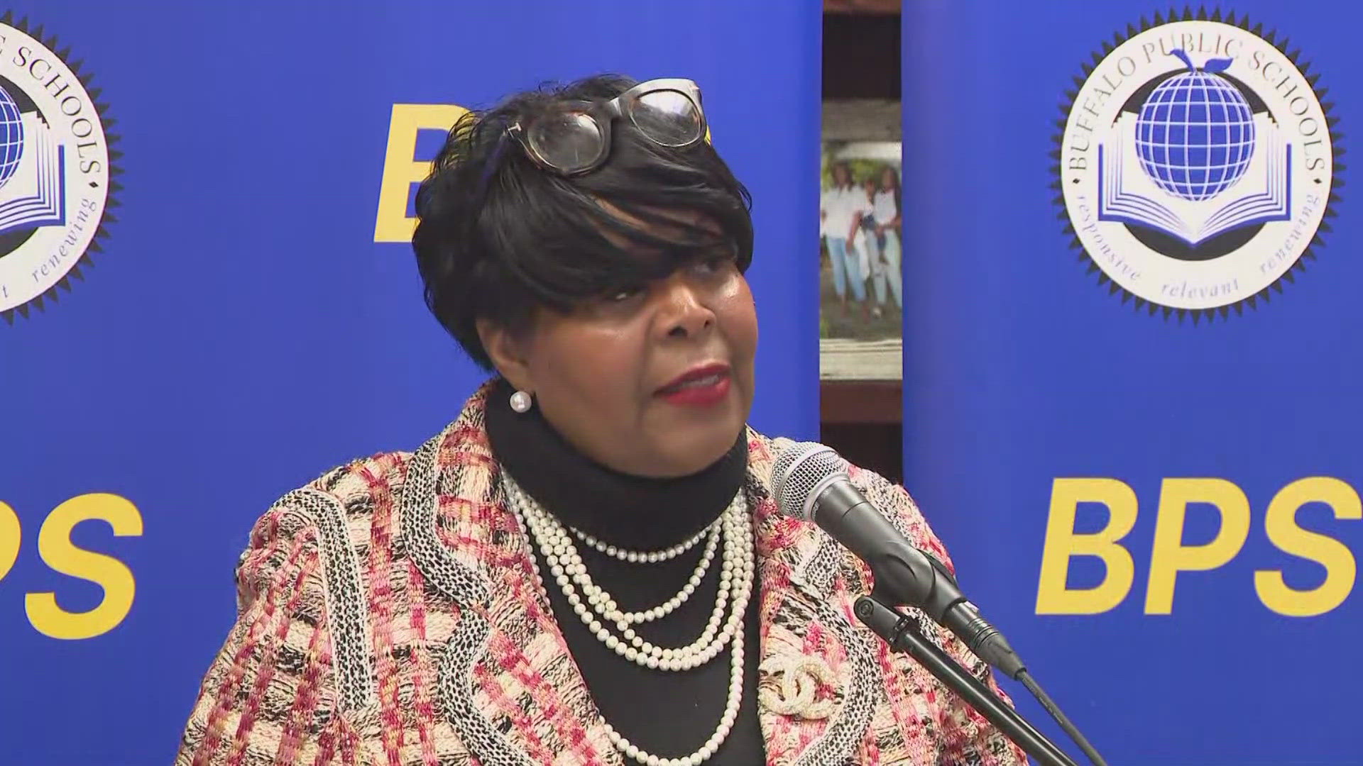 Tonja M. Williams of BPS announces her retirement | wgrz.com