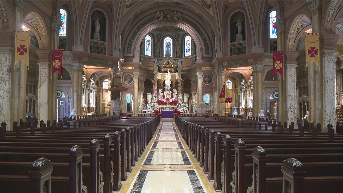 Our Lady of Victory Shrine and Basilica prepares for Christmas | wgrz.com