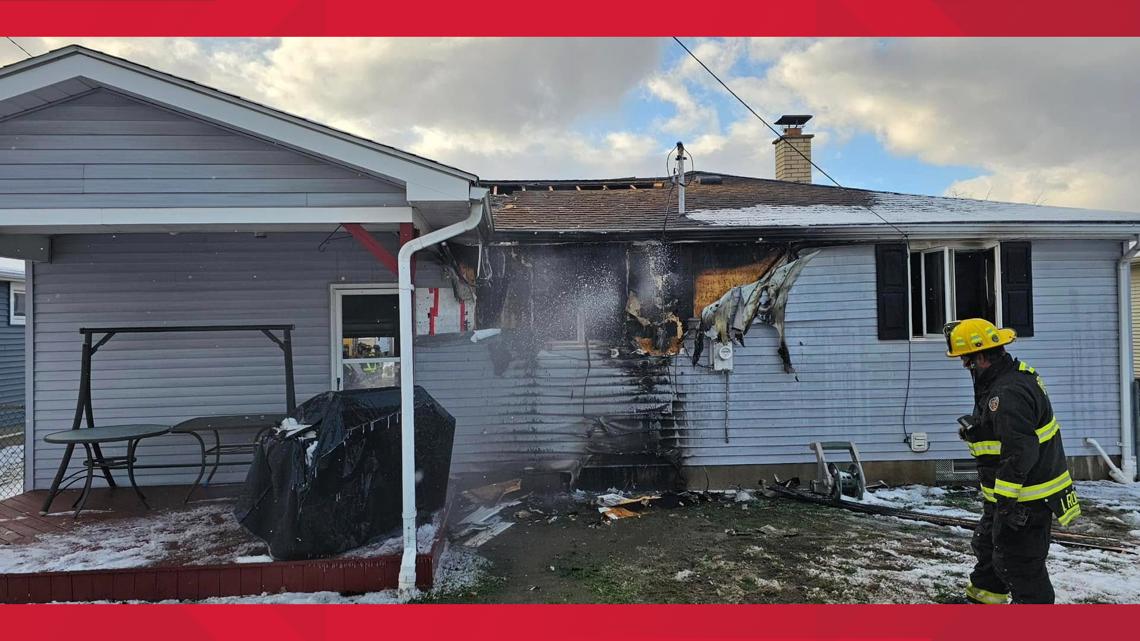 Depew firefighters respond to a house fire Saturday | wgrz.com