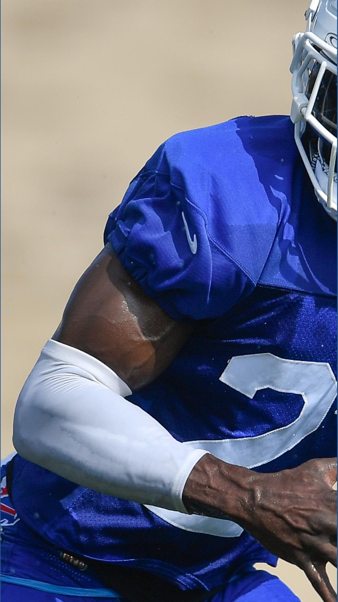Hard Knocks success story: Tre'dae Sundae introduced at Pittsford Farms ...