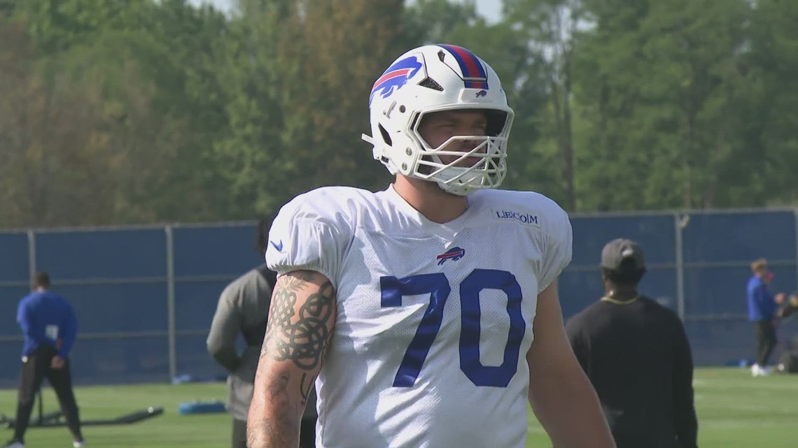 Alec Anderson opens up about "flipping the switch" of on and off field ...