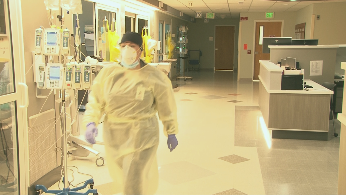 Celebrating Nurses Week: Sister's Hospital ICU nurse wins Daisy Award ...