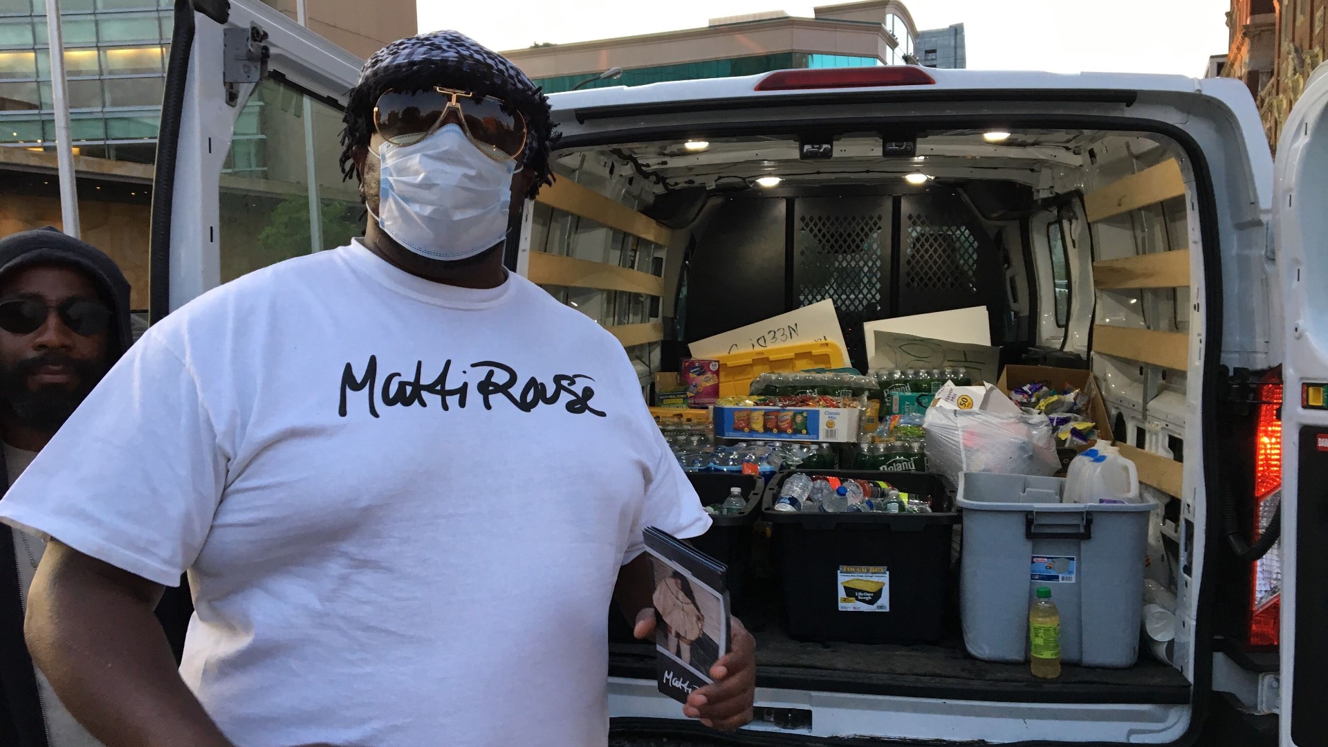 Peaceful protests continue in Niagara Square, across Buffalo | wgrz.com