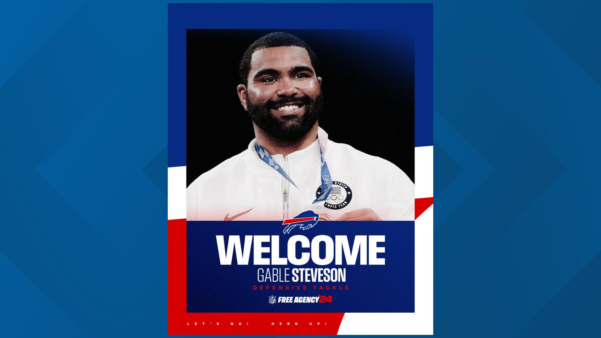 Gable Steveson signs with Bills | wgrz.com