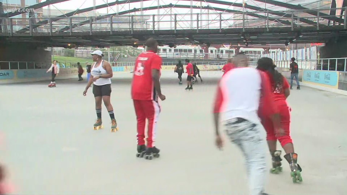 Last weekend to take advantage of new Roller Rink at Canalside | wgrz.com