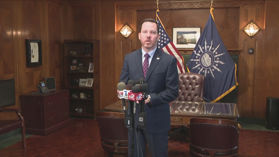 Acting Mayor Scanlon begins first day in office | wgrz.com