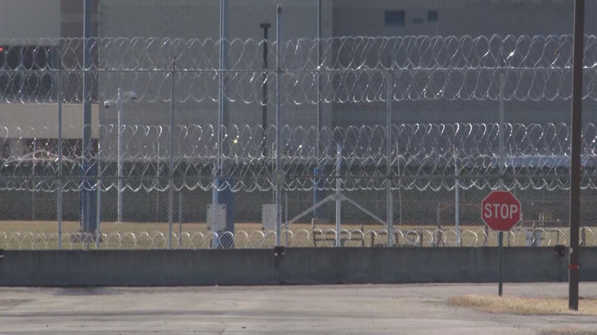 NY to start analysis for possible prison closures | wgrz.com