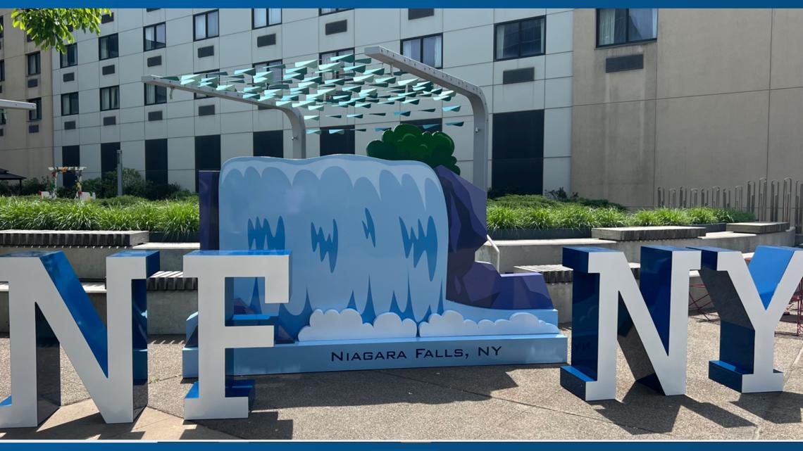 Sculpture unveiled in Niagara Falls | wgrz.com