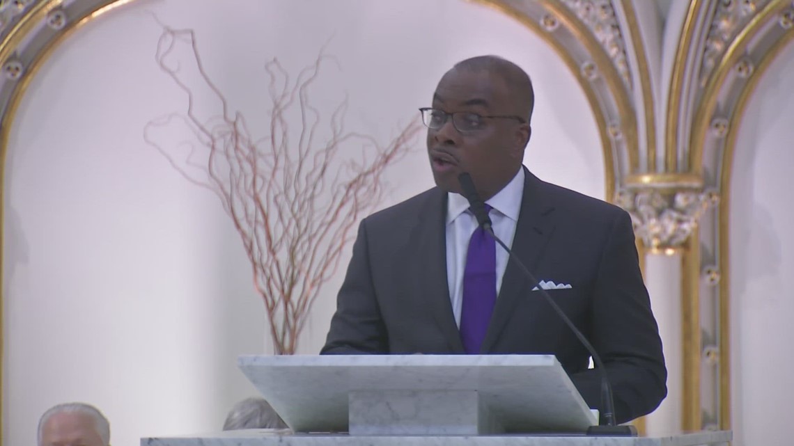 Mayor pays tribute to 2 City of Buffalo employees | wgrz.com