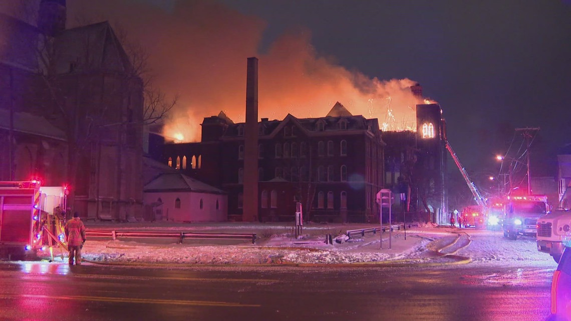 Buffalo fire crews battle 4-alarm building fire | wgrz.com
