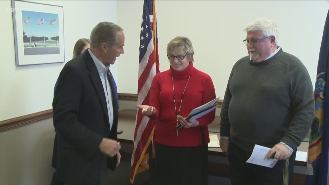 Collins honors Pendleton woman as veteran of the month | wgrz.com