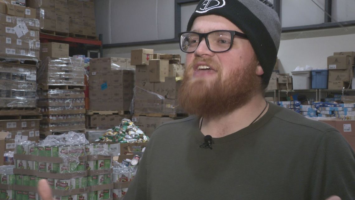 Buffalo brothers carry on 25-year Thanksgiving tradition | wgrz.com