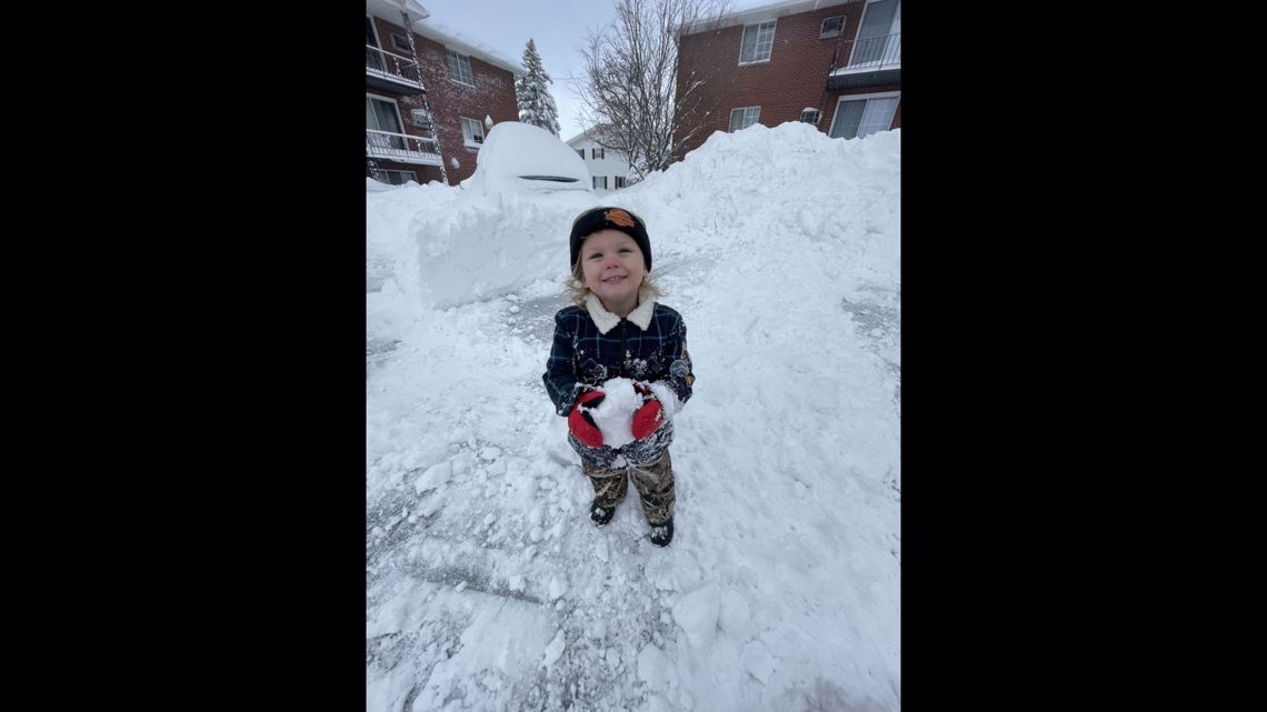 PHOTOS: Kids enjoy a snow day during winter snow storm in Buffalo, WNY ...