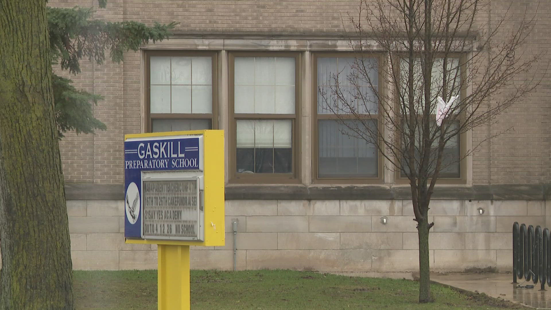 Niagara Falls City Schools fires teacher after racist joke allegation ...