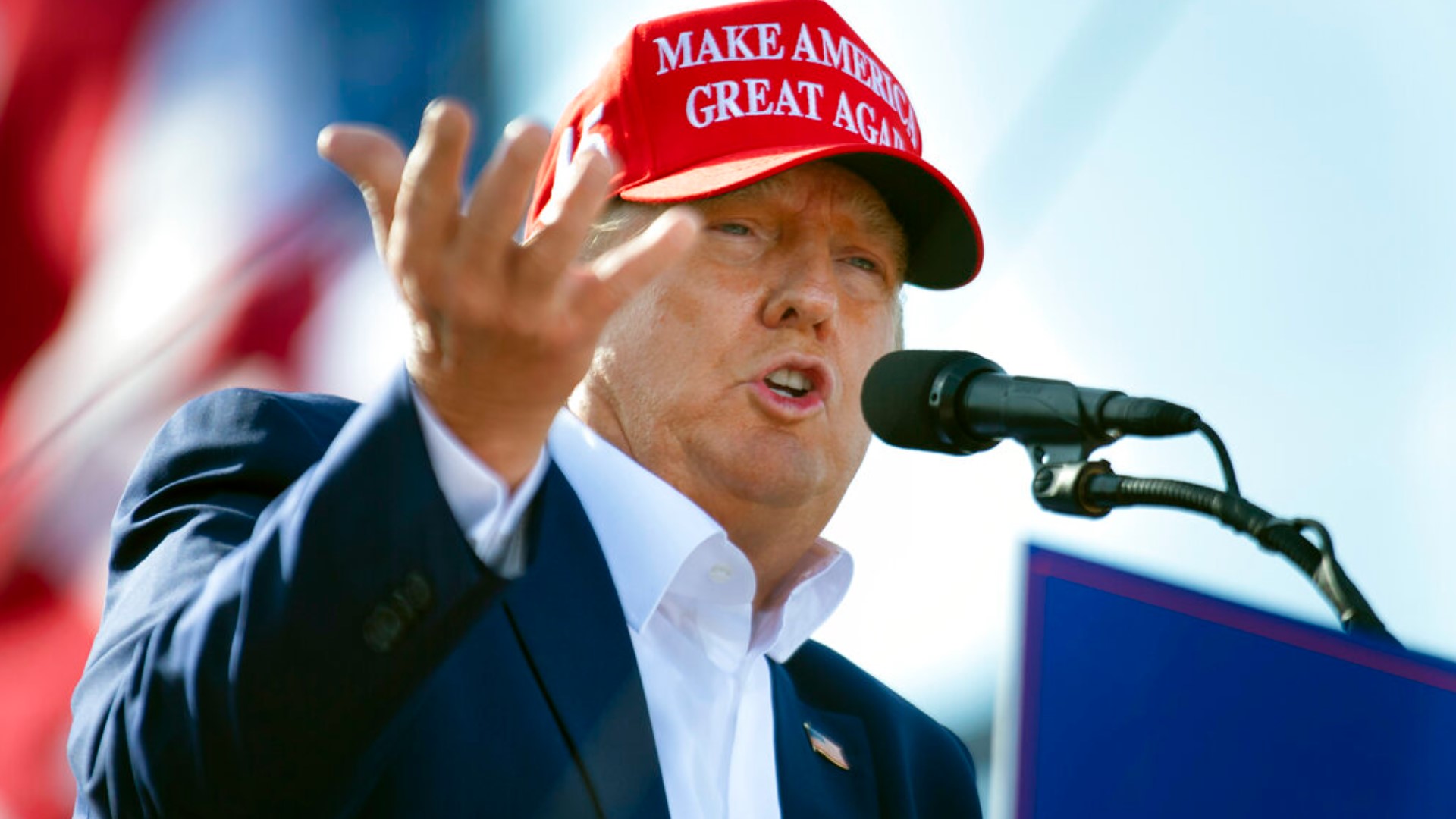 Trump's longtime assistant subpoenaed by NY attorney general | wgrz.com