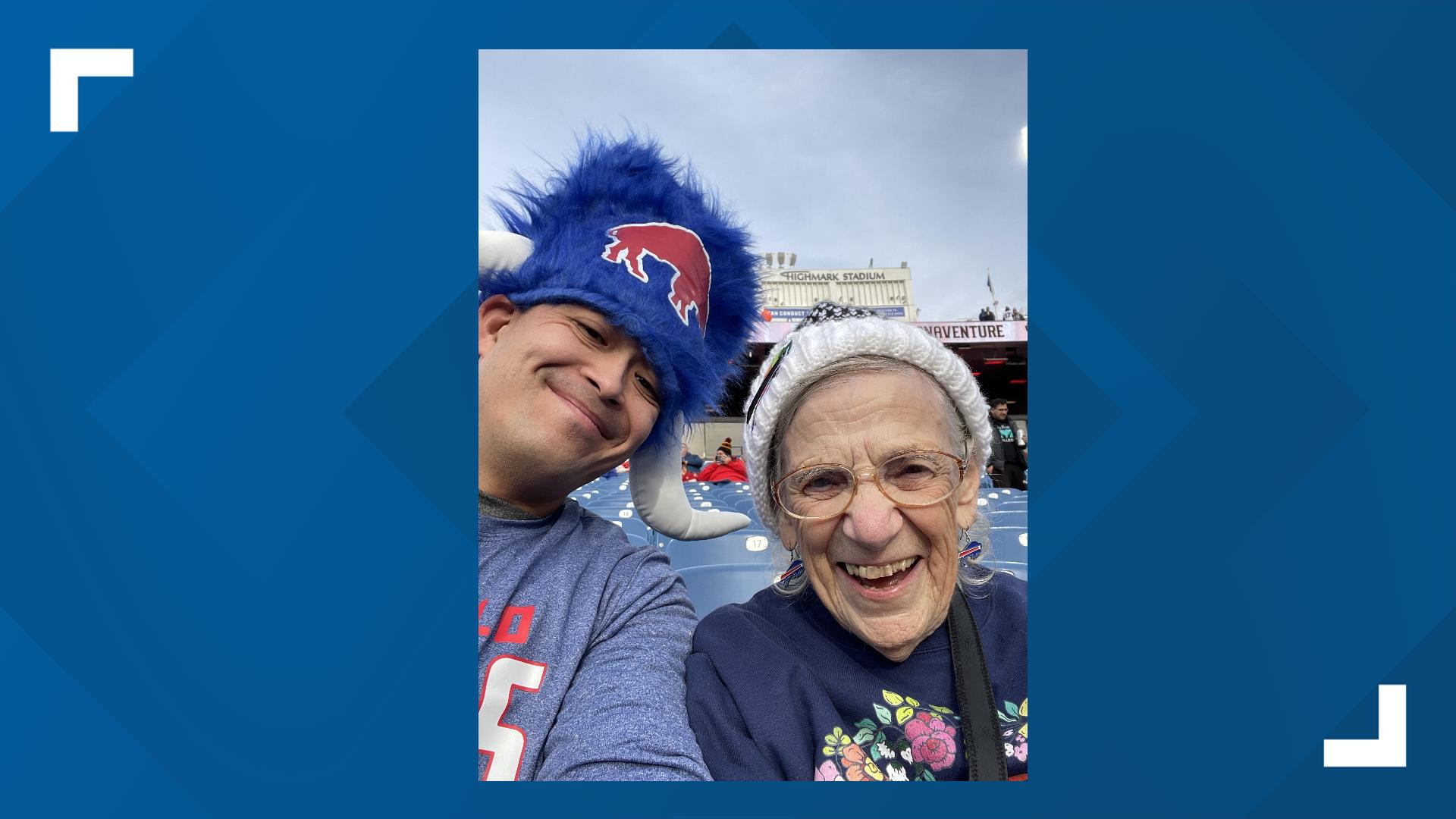 Bills halftime show amazes fans in the crowd | wgrz.com