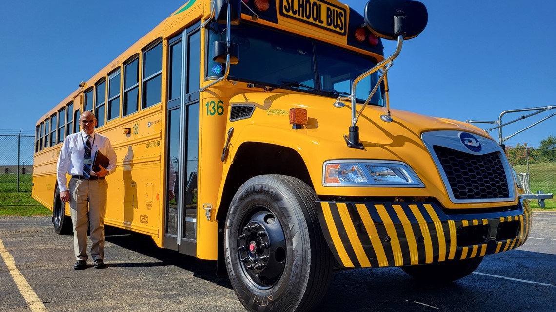 Lake Shore adds electric bus | wgrz.com