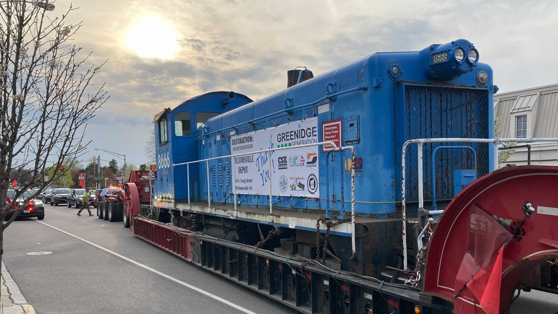 Classic train engine arrives in Western New York | wgrz.com