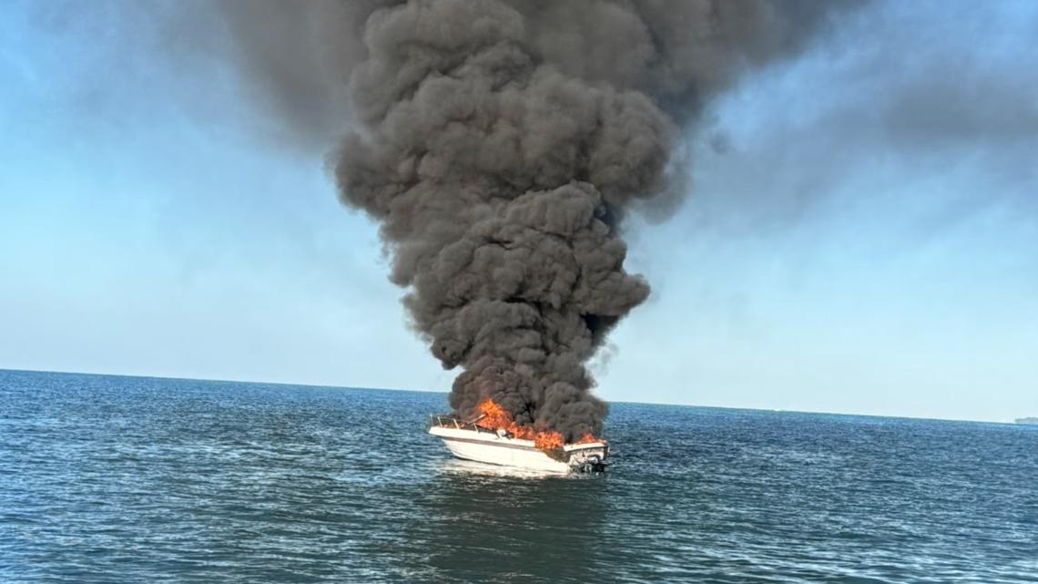 Boat fire erupts on Lake Erie near Buffalo | wgrz.com