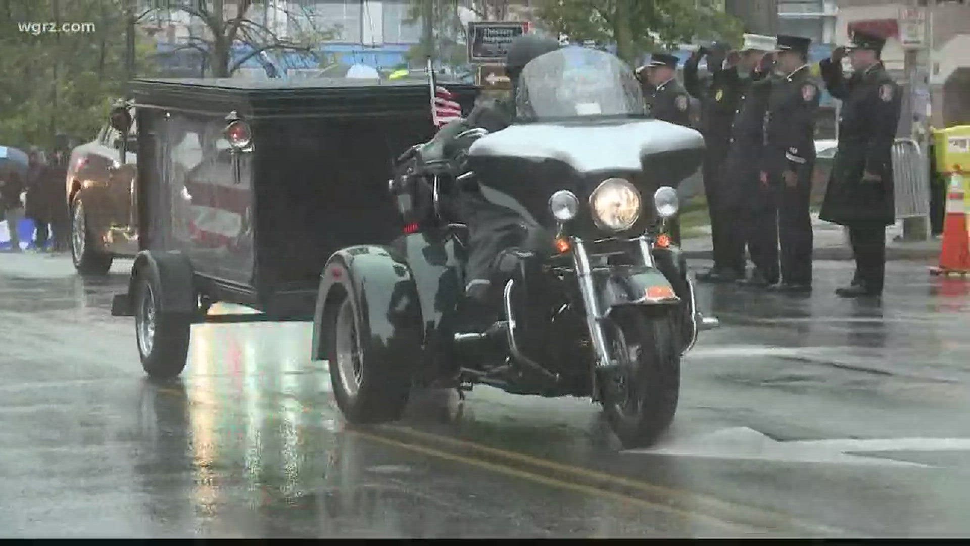 Thousands honor Officer Craig Lehner | wgrz.com