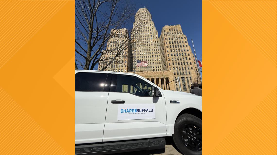 Buffalo unveils electric vehicles for city fleet | wgrz.com