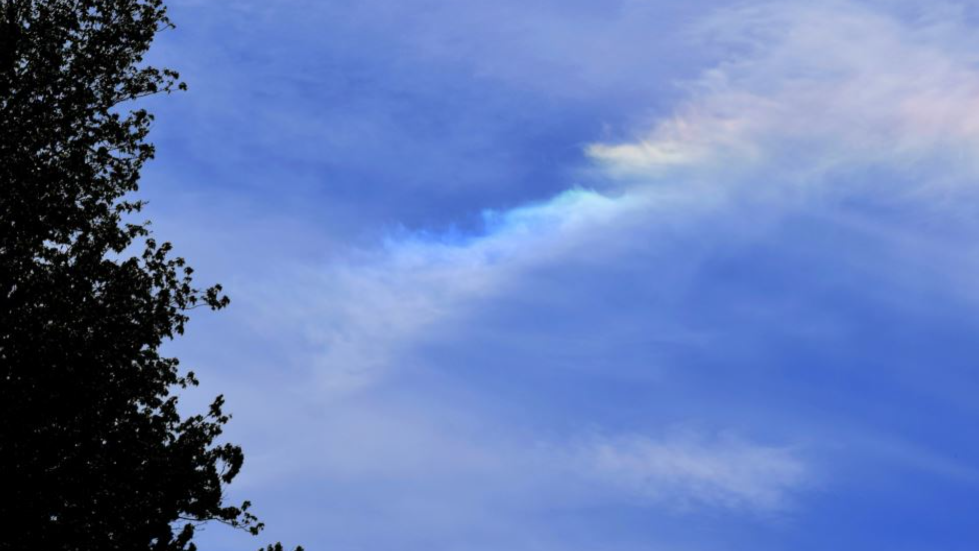 Cloud iridescence spotted and explained! | wgrz.com