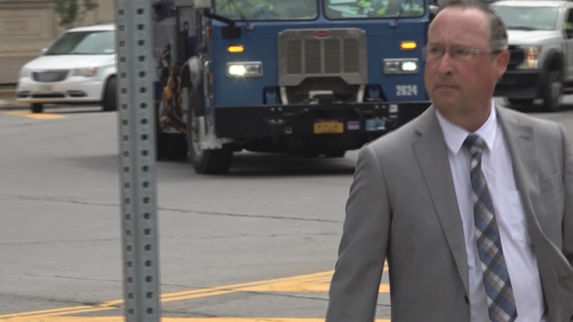 Trial for former Detective Greg Trotter begins | wgrz.com