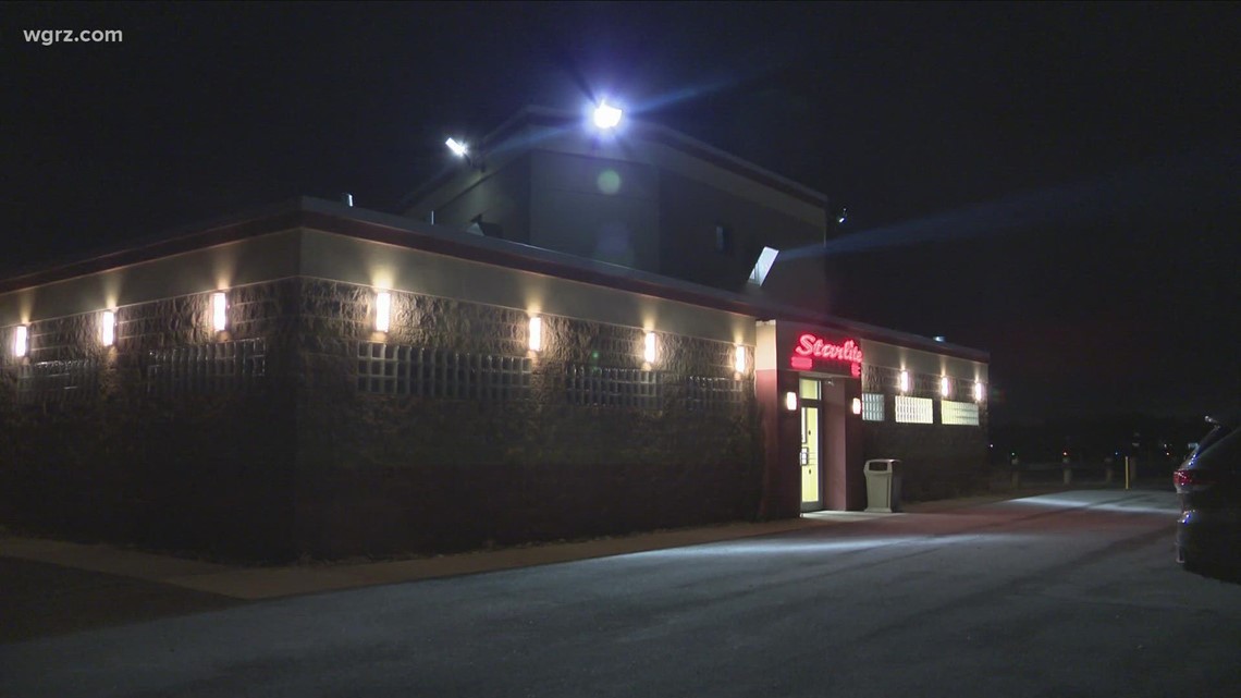 Transit Drive-In Theater opens for the season | wgrz.com