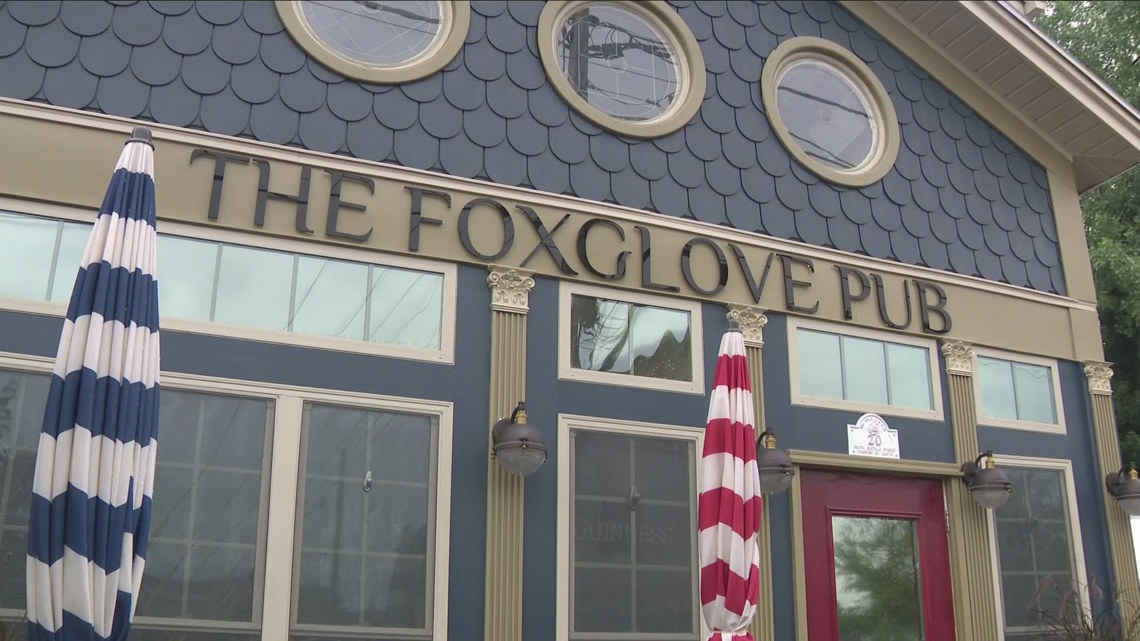Southtowns pub re-opens after closing its doors | wgrz.com