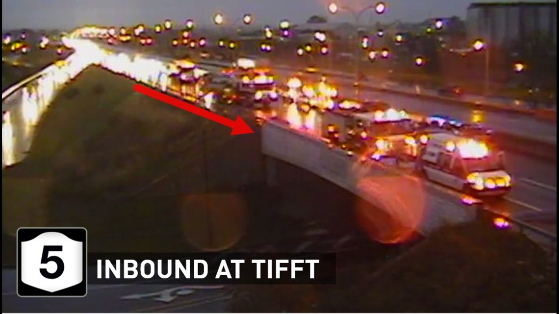 Inbound Route 5 reopens after early morning crash | wgrz.com