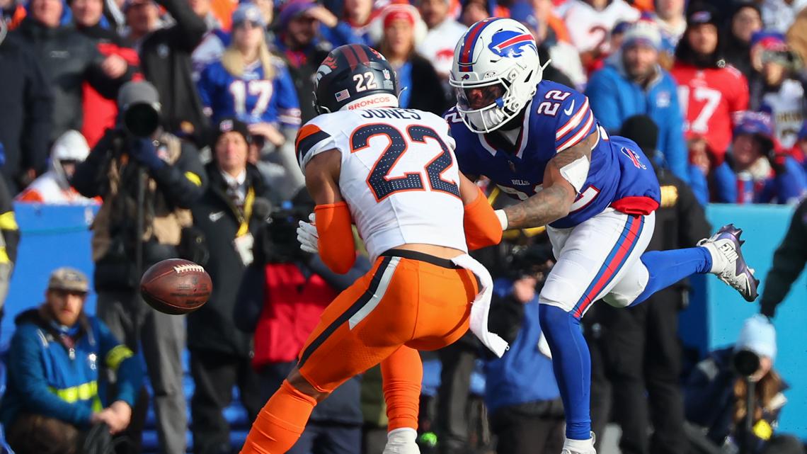Ray Davis, Buffalo Bills running back, injured on violent third-quarter ...