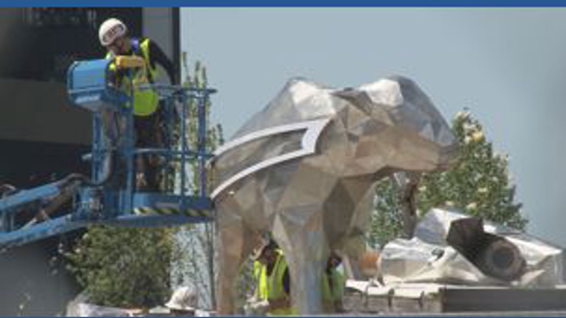 Highmark Stadium begins installation of iconic buffalo statues | wgrz.com