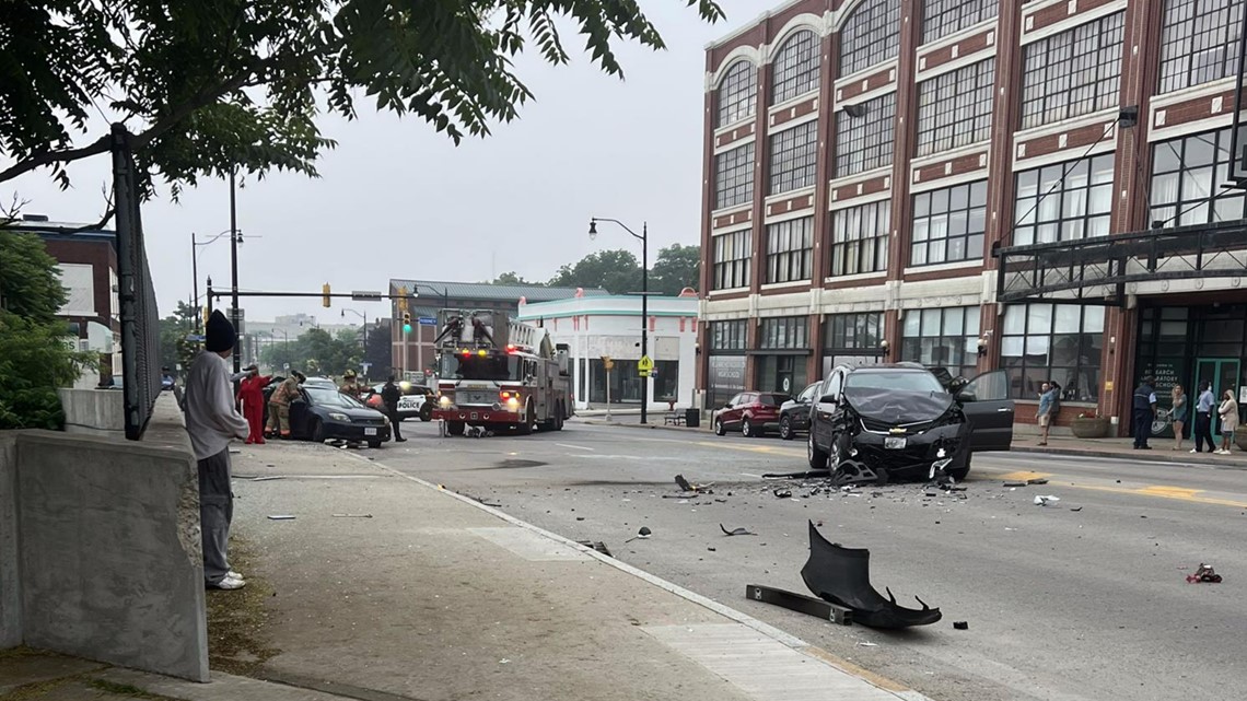Deadly accident occurs at Buffalo intersection | wgrz.com